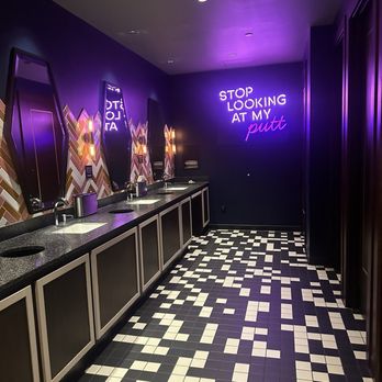 PUTTSHACK - ST. LOUIS - Updated October 2025 - 382 Photos & 158 Reviews ...