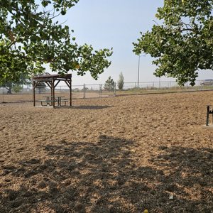 LINCOLN PARK-MOYER POOL - Updated August 2025 - 1340 Gunnison Ave ...