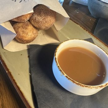 TAVERN IN THE SQUARE - Updated January 2026 - 90 Photos & 103 Reviews ...