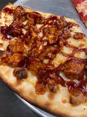 ROUND PIE PIZZA COMPANY - Updated March 2025 - 34 Photos & 68 Reviews ...