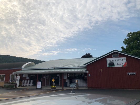 IRON KETTLE FARM - Updated August 2024 - 33 Photos & 17 Reviews - 707 ...