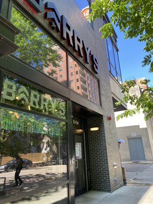 BARRY’S RIVER NORTH - 30 Photos & 70 Reviews - 11 W Erie St, Chicago ...
