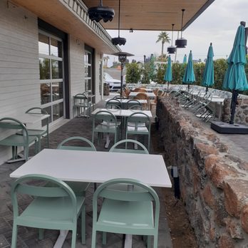 THE ELEANOR - Updated March 2025 - 577 Photos & 369 Reviews - 3207 N ...