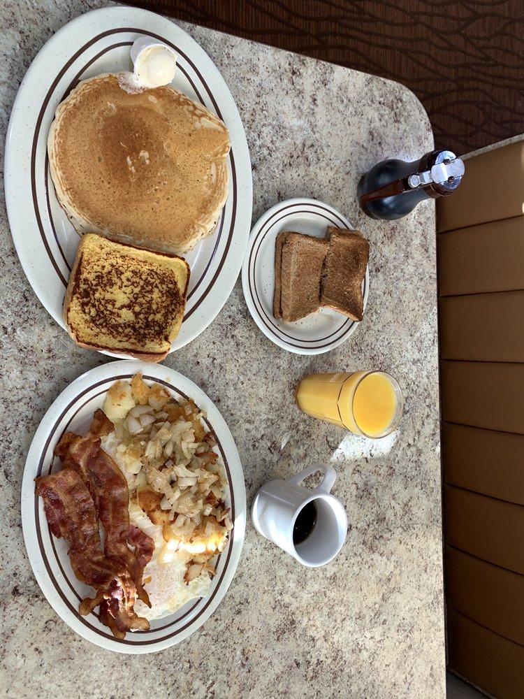 AIRPORT DINER - 21 Photos & 72 Reviews - 15110 Kutztown Rd, Kutztown ...