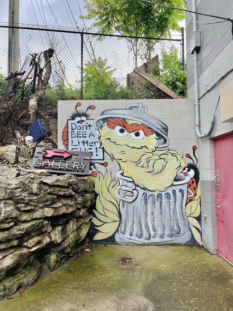 DON’T BEE A LITTER BUG MURAL - Updated April 2025 - 919 Gallatin Ave ...