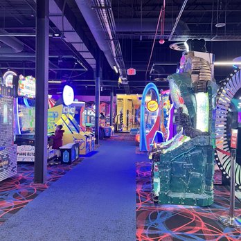 ROUND1 BOWLING & ARCADE - AURORA - Updated December 2025 - 167 Photos ...