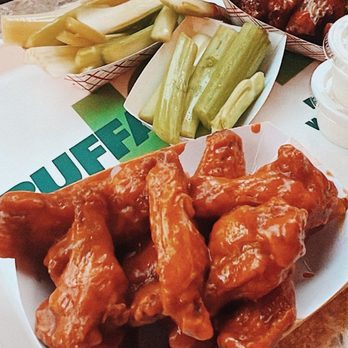 BUFFALO JOE’S - Updated July 2025 - 375 Photos & 908 Reviews - 812 ...