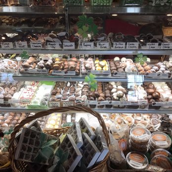 LITCHFIELD CANDY COMPANY - Updated December 2025 - 61 Photos & 25 ...