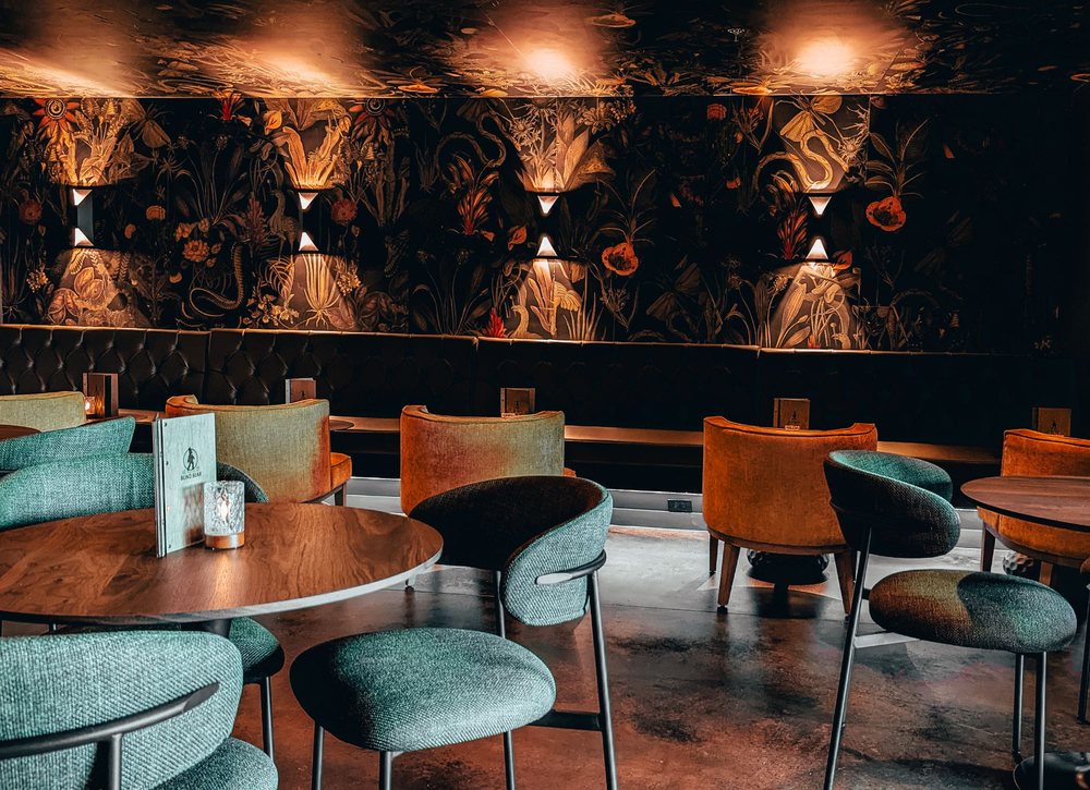 THE BLIND BEAR - Updated December 2025 - 202 E Emma Ave, Springdale ...