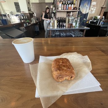 AMHERST COFFEE - Updated May 2025 - 48 Photos & 183 Reviews - 28 Amity ...