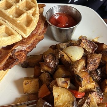 CHELSEA STATION RESTAURANT BAR & LOUNGE - Updated August 2024 - 308 ...