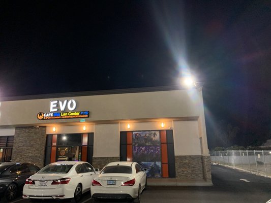 EVO CLUB - 67 Photos & 31 Reviews - 5416 W Spring Mountain Rd, Las ...