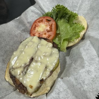 THE MAPLE ANGUS - Updated December 2025 - 26 Photos & 23 Reviews - 702 ...