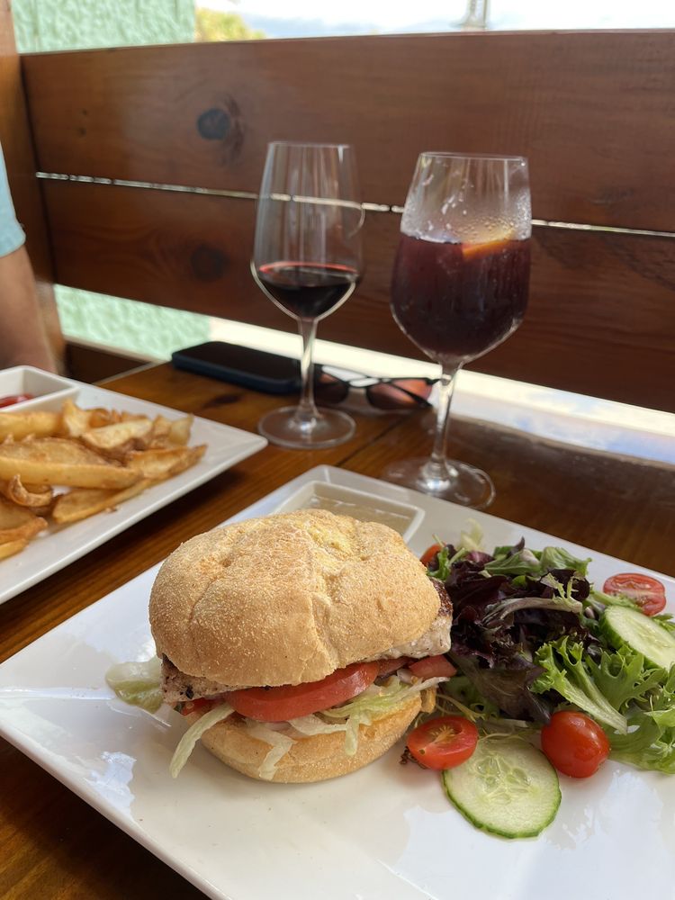 BARNHILL’S CAFE BAR AND GRILL - Updated November 2024 - 40 Photos & 28 ...