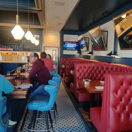 THE LEAGUE KITCHEN & TAVERN - Updated December 2025 - 238 Photos & 260 ...