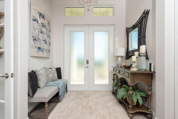 LAURIE SANDOVAL - RE/MAX PALM REALTY - Updated July 2025 - 17 Photos ...