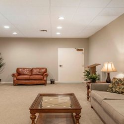 OLINGER FUNERAL, CREMATION & CEMETERY - CROWN HILL - 46 Photos & 17 ...