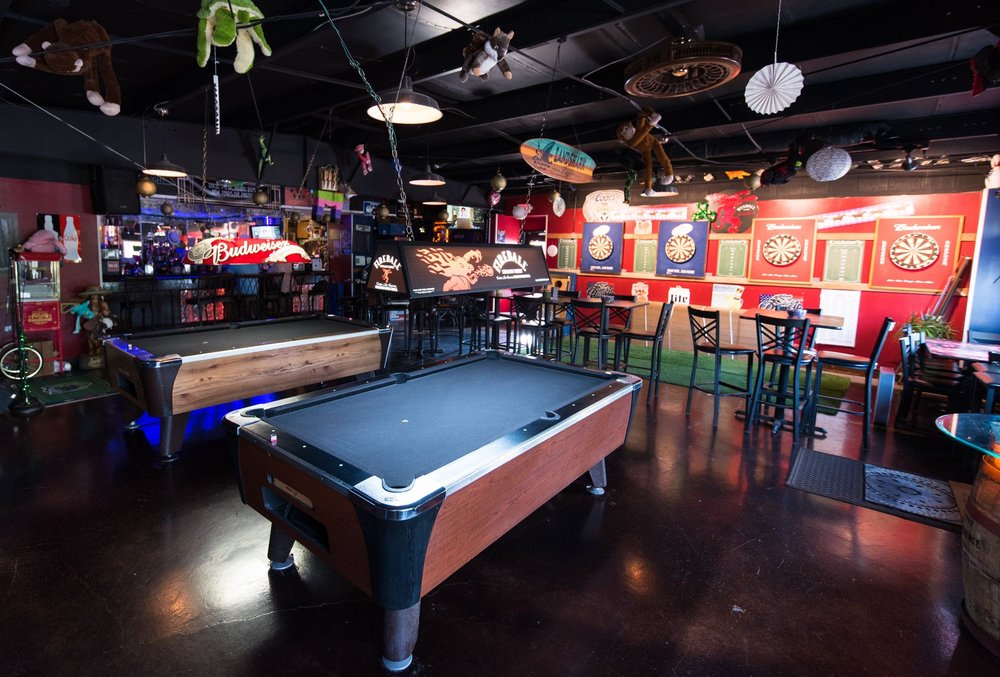 UNCLE 7’S BAR & GRILL - Updated December 2025 - 628 Delzan Pl ...