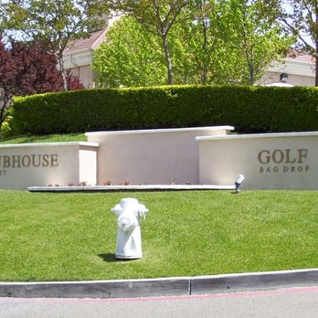 ROUND HILL COUNTRY CLUB - Updated January 2026 - 60 Photos & 66 Reviews ...