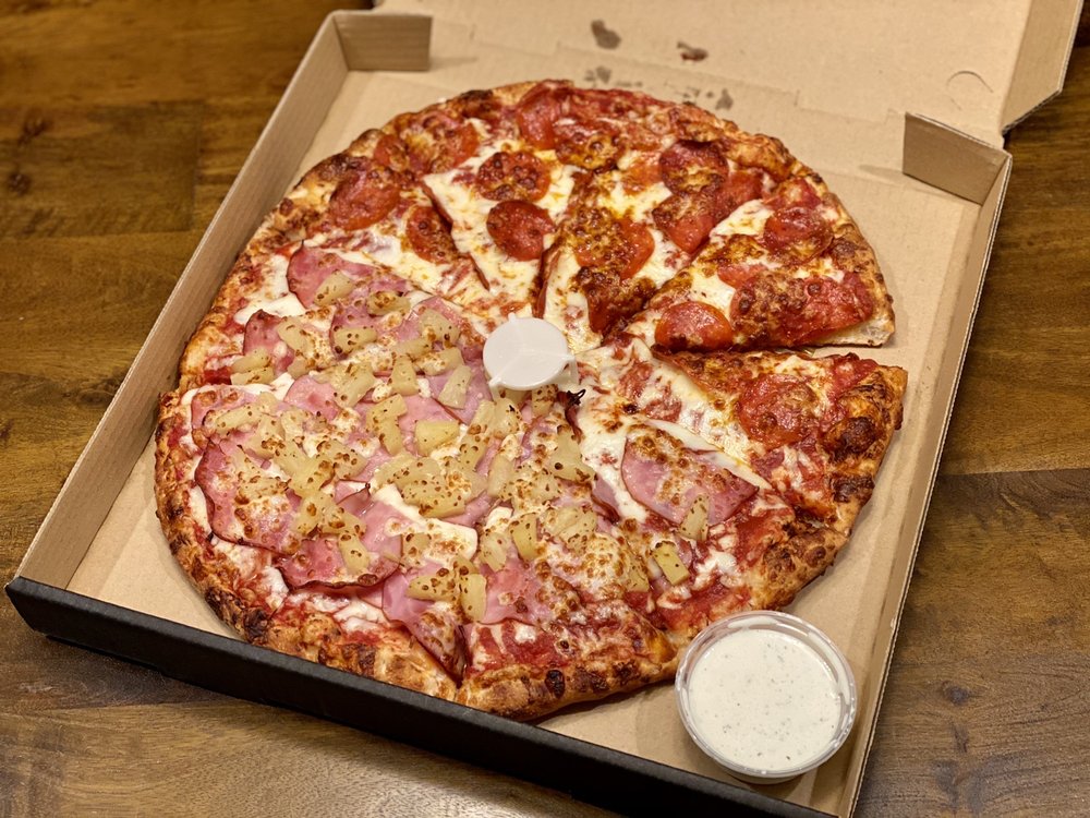 LAMPPOST PIZZA - Updated January 2025 - 238 Photos & 350 Reviews ...