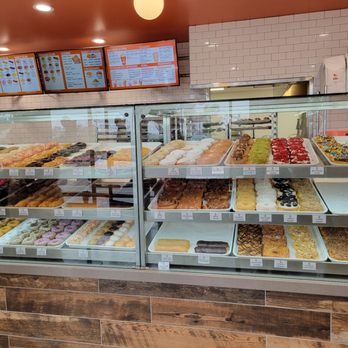 RANDY’S DONUTS - Updated June 2024 - 497 Photos & 157 Reviews - 3737 ...