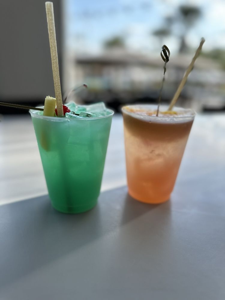 FALLS POOL BAR & GRILL - Updated December 2025 - 115 Photos & 47 ...