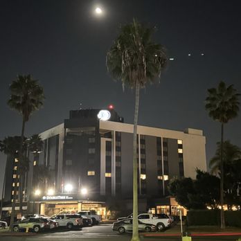 DOUBLETREE BY HILTON HOTEL CARSON - Updated December 2025 - 421 Photos ...