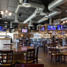 SEPTEMBER’S TAPROOM & EATERY - Updated October 2025 - 864 Photos & 1117 ...