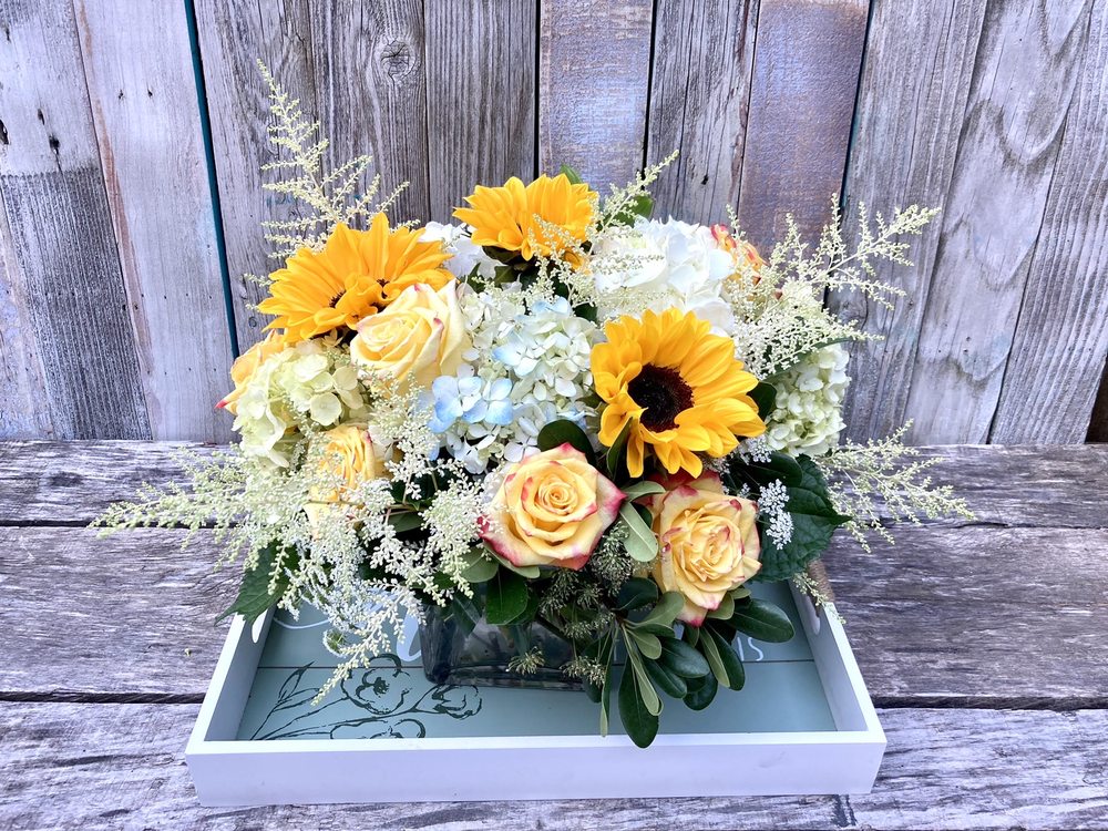 CONNECTICUT FLOWER SHOP - 49 Photos - Canton, Connecticut - Florists ...