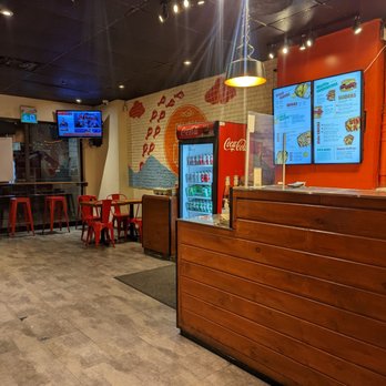 CLUCK CLUCKS - Updated October 2025 - 411 Photos & 306 Reviews - 222 ...