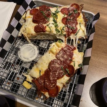 CUSHWA AND RAD PIES TAPROOM - Updated September 2025 - 227 Photos & 110 ...