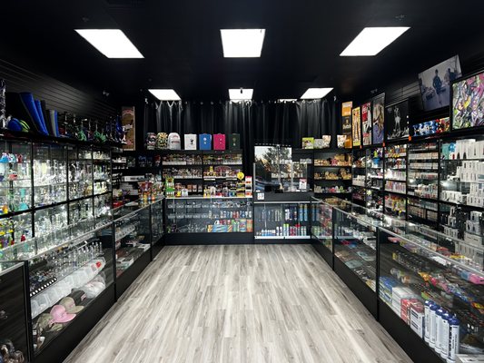 SMOKER’S PARADISE SMOKE SHOP - Updated January 2025 - 10 Reviews - 9007 ...