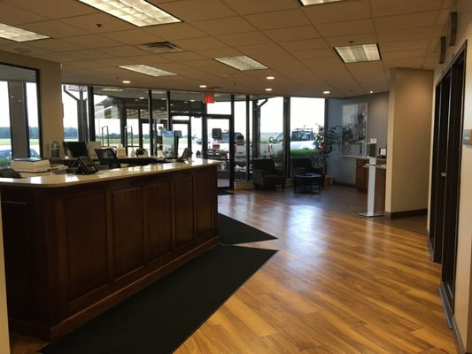 SIGNATURE FLIGHT SUPPORT - Updated July 2025 - 10 Photos - 3550 N ...