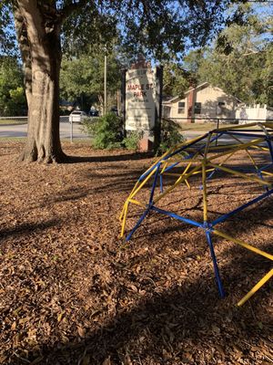 MAPLE STREET PARK - Updated December 2025 - 11 Photos - 142 E Maple St ...