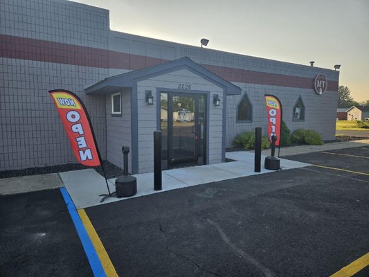 THE MAYFIELD TAVERN - 2226 N Lapeer Rd, Lapeer, Michigan - Salad ...