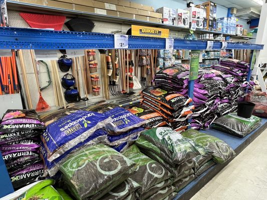 NATIONAL LUMBER & HARDWARE - Updated January 2026 - 18 Photos - PR-20 S ...