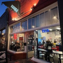 STEVIE’S FAMOUS - Updated July 2025 - 193 Photos & 168 Reviews - 822 SW ...