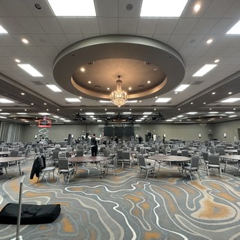 DELTA HOTELS BY MARRIOTT FARGO - Updated December 2025 - 28 Photos & 39 ...