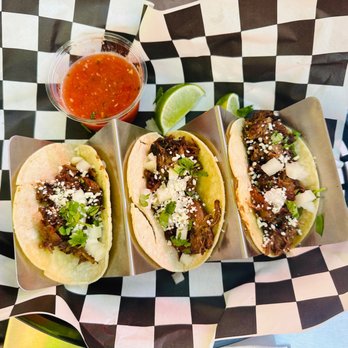 BAR 35 - Updated December 2025 - 749 Photos & 489 Reviews - 35 N Hotel ...