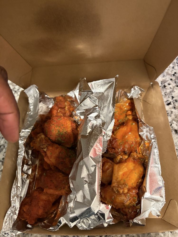 BUFFALO BOSS - Updated April 2026 - 31 Photos & 22 Reviews - 333 N ...