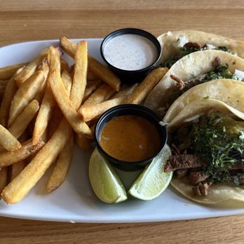 GRIT 2C - Updated December 2025 - 181 Photos & 258 Reviews - 212 S ...