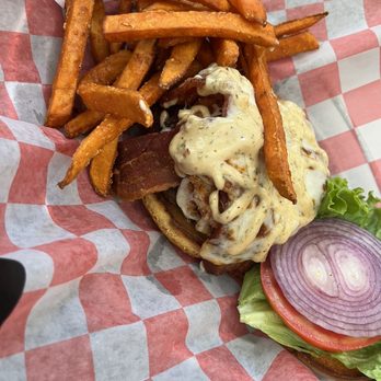 LIGHTHOUSE DINER - Updated July 2025 - 211 Photos & 211 Reviews - 1510 ...