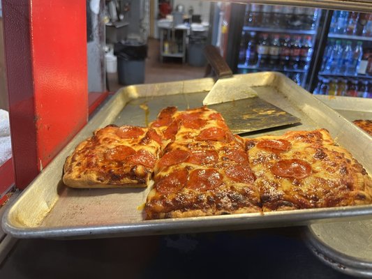 FRENCHY’S PIZZERIA - Updated December 2025 - 57 Photos & 66 Reviews ...