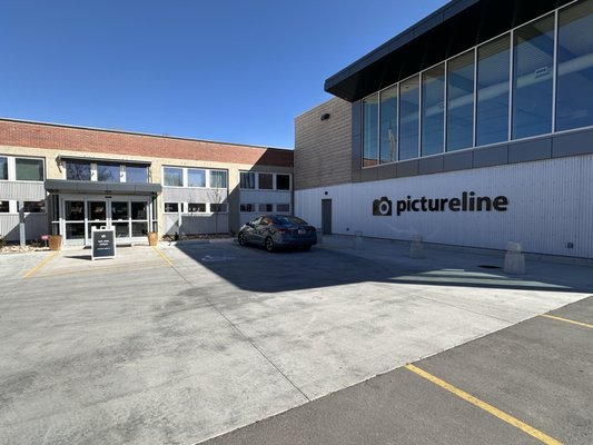 PICTURELINE - Updated December 2025 - 33 Photos & 110 Reviews - 305 W ...