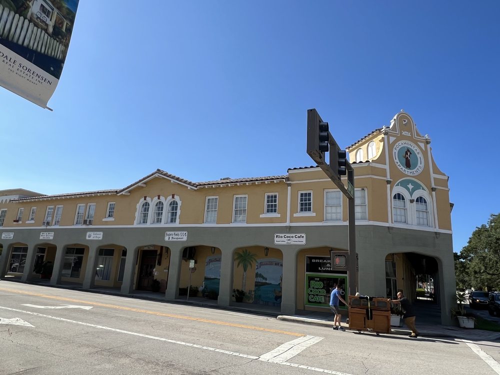 POCAHONTAS APARTMENTS - Updated March 2025 - 2109 14th Ave, Vero Beach ... POCAHONTAS APARTMENTS - Updated March 2025 - 2109 14th Ave, Vero Beach ...