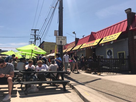 BERT’S MARKETPLACE - 172 Photos & 227 Reviews - 2727 Russell St ...