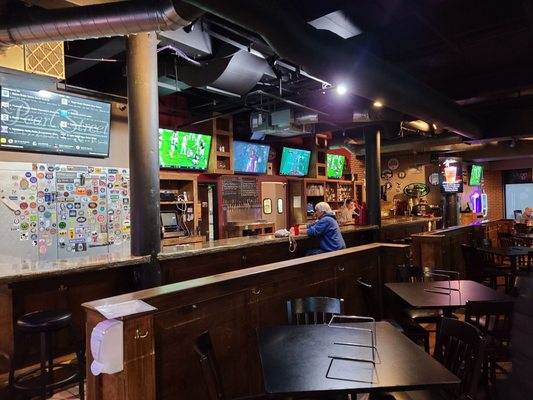 PEARL STREET PIZZERIA & PUB - Updated October 2025 - 311 Photos & 434 ...