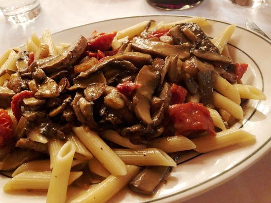 BAMONTE’S - 266 Photos & 407 Reviews - 32 Withers St, Brooklyn, NY ...