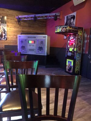 THE DEUCE BAR - Updated August 2025 - 11 Photos & 18 Reviews - 23535 I ...