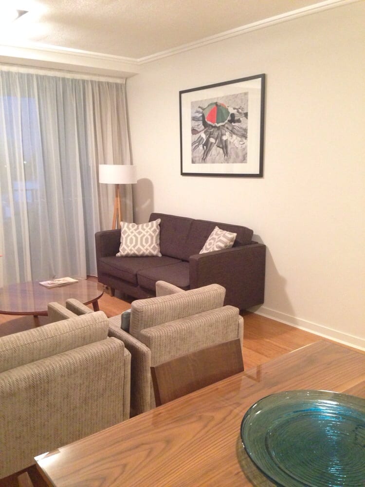 FRESHWATER POINT RESORT - 33 T.E Peters Drv, Broadbeach Queensland ...